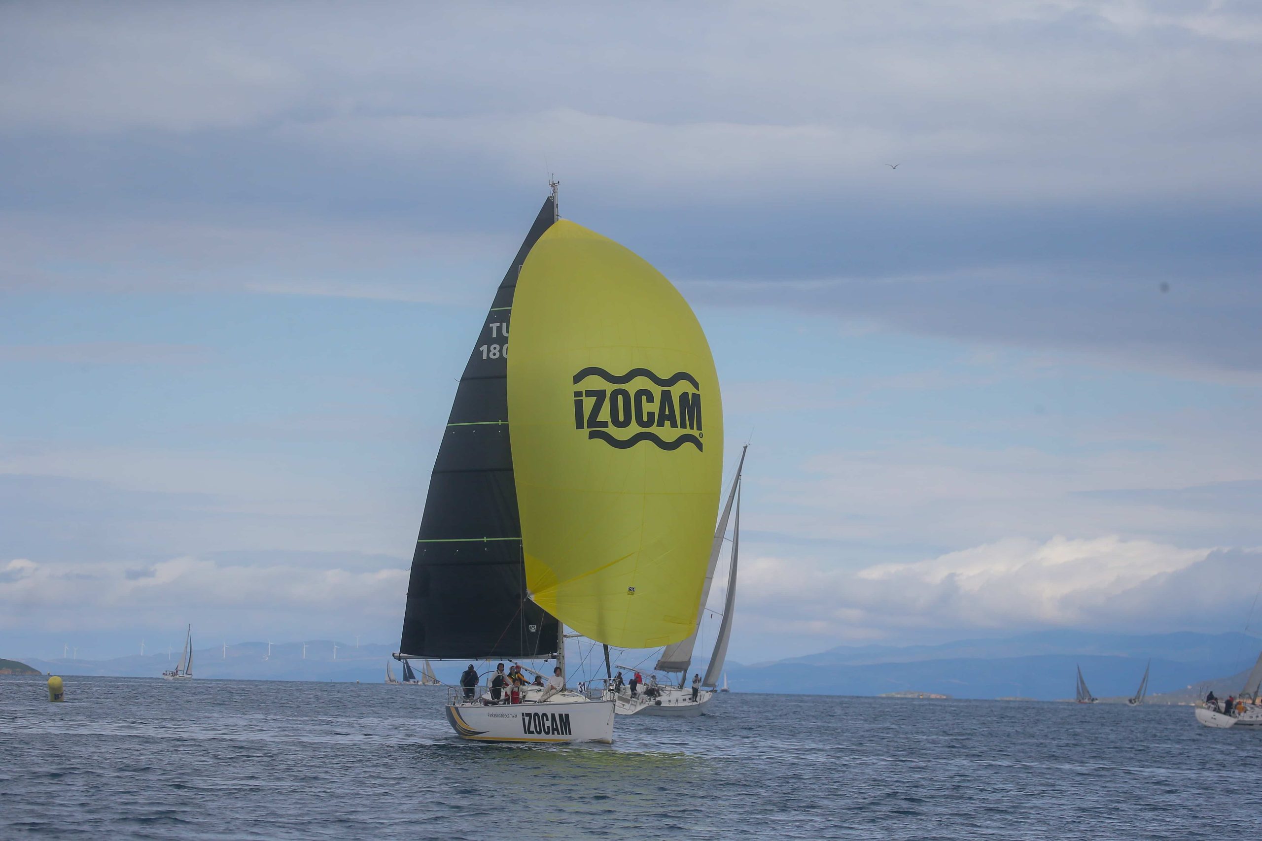 İzocam Yelken Takımı, Bosphorus Cup İçin Gün Sayıyor - Emlak Project